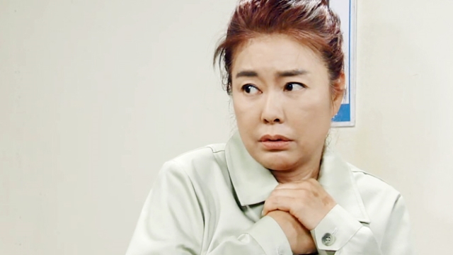 달려라 장미 김청 구치소 재소자들에게 구타 당해 호된 신고식 Sbs