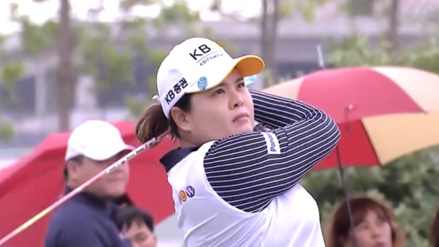 2018 KLPGA 투어 : [기아자동차 1R] 박인비, 홀인원이 될 뻔한 완벽한 티 샷 : SBS Golf