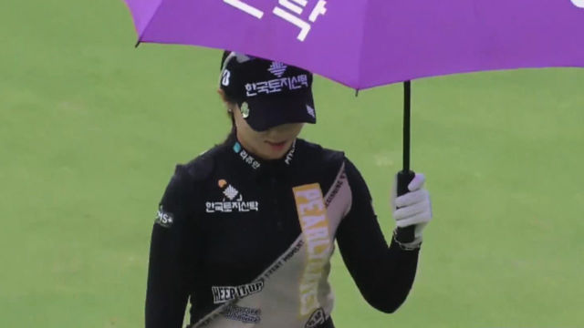 2022 KLPGA 투어 : 7번째 버디! 무서운 속도로 순위 끌어올리는 박현경 [대유위니아 · MBN 2R] : SBS Golf