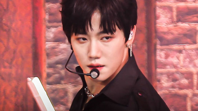 SBS 인기가요 : [페이스캠] 골든차일드 이장준 'Replay' (Golden Child LEE JANG JUN FaceCam ...