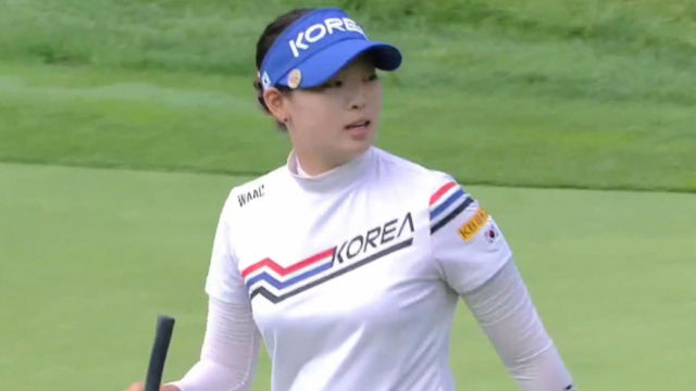 2022 KLPGA 투어 : ‘놀라운 성적’ 4번째 버디를 성공하며 타수 줄이는 방신실(A) [KB금융 FR] : SBS Golf