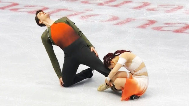 2022 23 Isu 피겨스케이팅 독특한 자세로 시작하는 연기 일본의 미사토와 팀 콜레토 그랑프리 2차 아이스댄스 프리