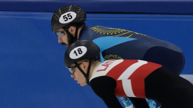 2022-23 ISU 쇼트트랙 : 좋은 주행 보여주며, 선두로 들어오는 데니스 니키샤 [월드컵 2차 남자 500m] : SBS