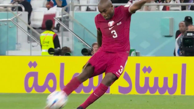 SBS 2022 FIFA 카타르 월드컵 : 묵직한 한방! 예상치 못한 슈팅으로 분위기 끌어올리는 하산 [카타르 vs 세네갈] : SBS