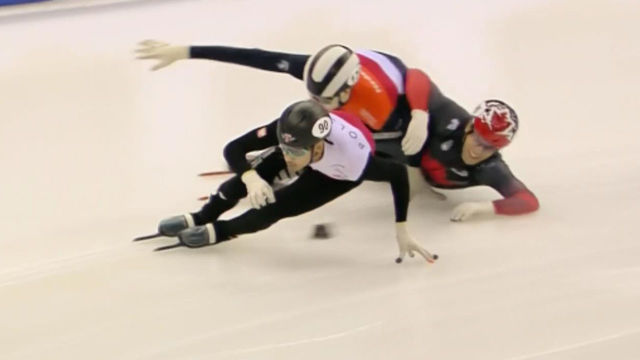 2022-23 ISU 쇼트트랙 : 위험한 충돌, 어드밴스드로 준결 진출하는 하위스만 [월드컵 4차 남자 500m] : SBS