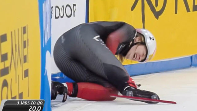 2022-23 ISU 쇼트트랙 : ‘아찔 대형사고’ 고통을 호소하는 킴 부탱 [세계선수권 여자 500m 준결승전] : SBS