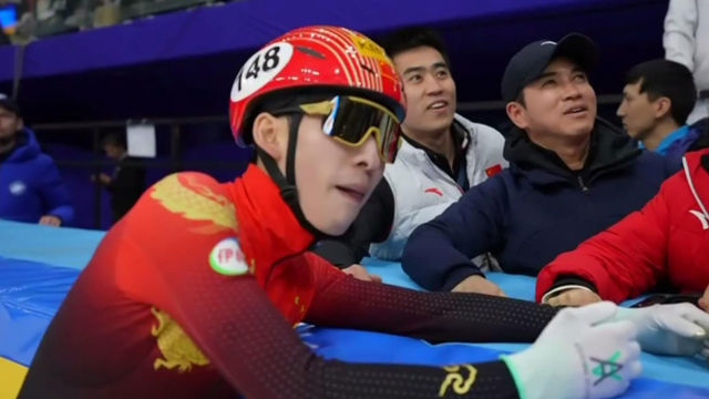 2022-23 ISU 쇼트트랙 : ‘기록측정기 없이 출전’ 린샤오쥔 충격적인 실격 사유 [세계선수권 남자 500m 결승전] : SBS
