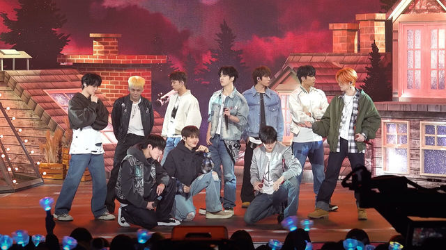 SBS 인기가요 : [안방1열 풀캠] 트레저 'LAST NIGHT' (TREASURE FullCam) : SBS