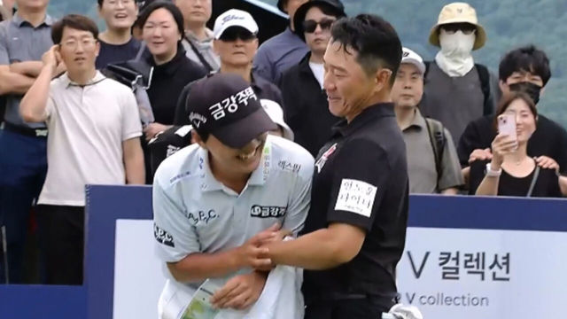 2025 KPGA 투어 : ‘너 뭐하는거야?’ 옥태훈의 이글을 부러워하는 선수들 [KPGA 선수권대회 FR] : SBS Golf