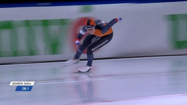 2022-23 ISU 핫클립 : 기록 확인 후 알 수 없는 표정의 마리트 플레데루스 [월드컵 1차 여자 500m] : SBS