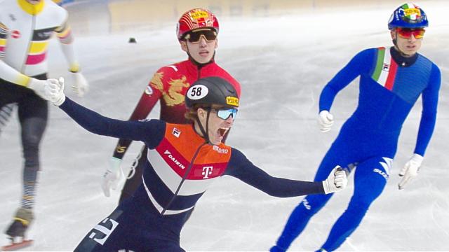 2022-23 ISU 핫클립 : 금메달 가져가는 네덜란드 [세계선수권 혼성 2000m 계주] : SBS